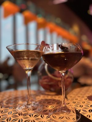 ROBERT - Updated December 2025 - 2413 Photos & 1141 Reviews - 2 ...