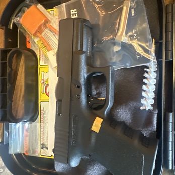 RED RIFLE - Updated July 2025 - 272 Photos & 367 Reviews - 1505 E Del ...