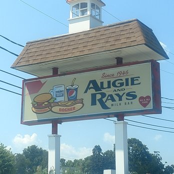 AUGIE & RAY’S DRIVE IN - Updated December 2024 - 113 Photos & 71 ...
