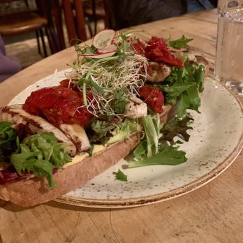 NIKKERS - Updated November 2025 - 27 Photos & 18 Reviews - Elvegata 18 ...