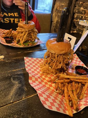 ALLEY BURGER - Updated December 2024 - 84 Photos & 106 Reviews - 26 N ...