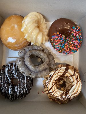 THE LOCAL DONUT - 846 Photos & 597 Reviews - Donuts - 3213 N Hayden Rd ...