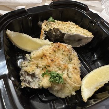 HOOCHIES - Updated March 2025 - 313 Photos & 347 Reviews - 214 E ...