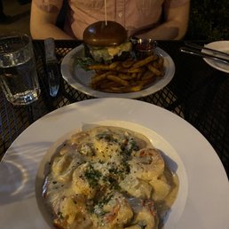 EDIBLES RESTAURANT & BAR - 257 Photos & 287 Reviews - 704 University ...