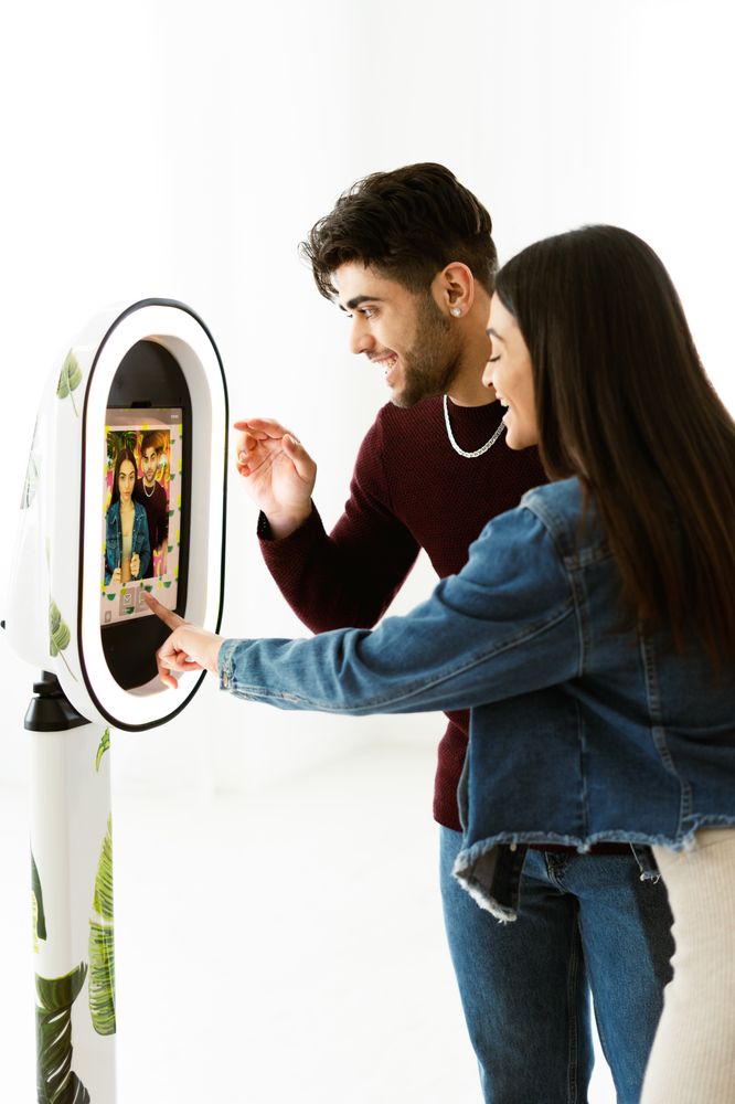 THE SNAP BAR PHOTO BOOTH - Updated July 2025 - 20 Photos - Sparks ...