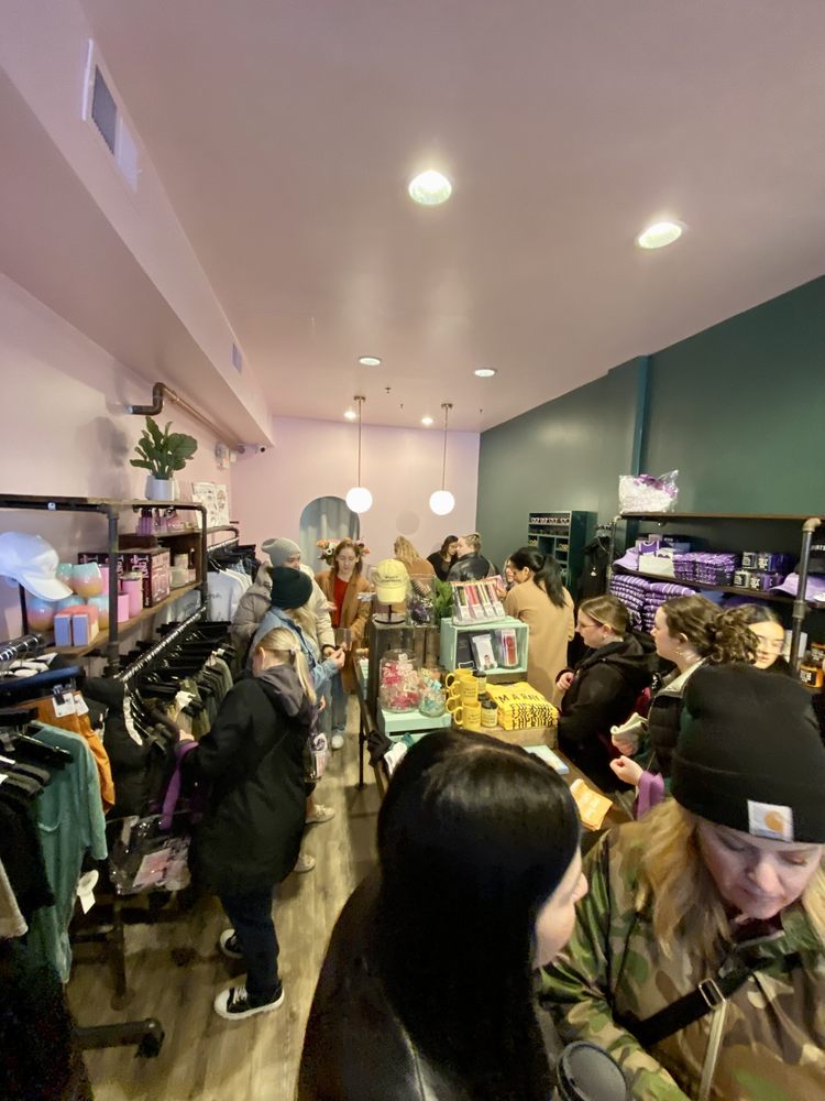 BRIGHTSIDE BOUTIQUE - Updated December 2024 - 10 Photos - 1714 Thames St, Baltimore, Maryland ...