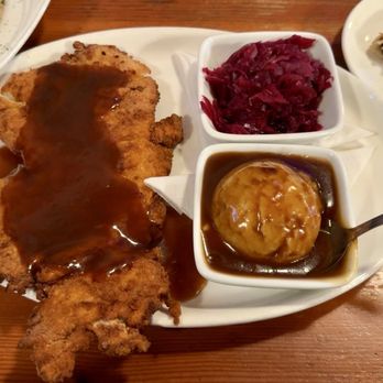 HESSEN HAUS - Updated May 2025 - 428 Photos & 409 Reviews - 101 4th St ...