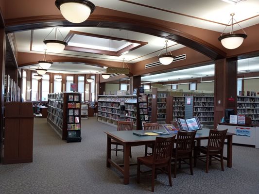 CHICOPEE PUBLIC LIBRARY - Updated December 2025 - 69 Photos - 449 Front ...