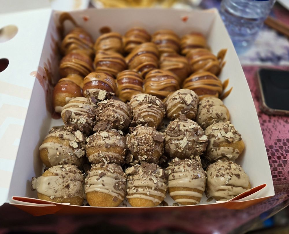 MR. PUFFS - Updated December 2025 - 45 Gunns Rd, Toronto, Ontario ...