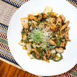 INLAY BURMESE KITCHEN - 297 Photos & 218 Reviews - 500 E Round Grove Rd ...