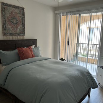 TORREY VILLAS APARTMENT HOMES - Updated December 2024 - 70 Photos & 183 Reviews - 11100 Vista ...
