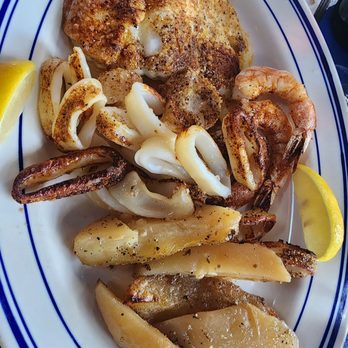 PITHARI TAVERNA - Updated December 2025 - 623 Photos & 582 Reviews - 28 ...