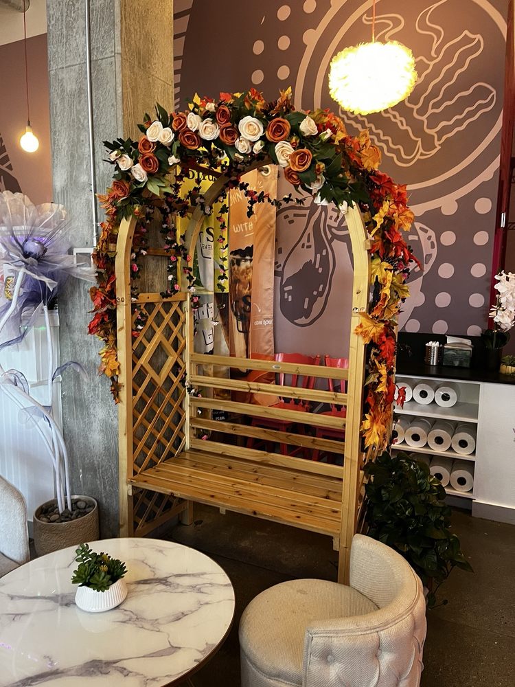 S LEVEL TEA - Updated November 2025 - 43 Photos & 16 Reviews - 546 SW ...