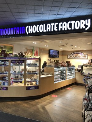 ROCKY MOUNTAIN CHOCOLATE FACTORY - Updated January 2025 - 30 Photos ...