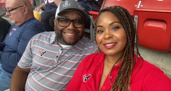 BOMBSHELL BEAUTIES GALORE - Request an Appointment - 18 Photos - 2626 ...