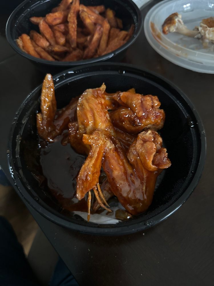 TEEDEEZ - 35 Photos - 5229 Warrensville Center Rd, Maple Heights, Ohio ...