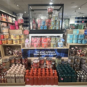 BATH & BODY WORKS - Updated December 2025 - 22 Photos - 5445 W Atlantic ...