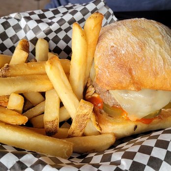 THE RAIL BAR & GRILLE - Updated August 2025 - 45 Photos & 48 Reviews ...