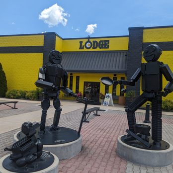 LODGE FACTORY STORE - Updated April 2025 - 68 Photos & 53 Reviews - 220 ...