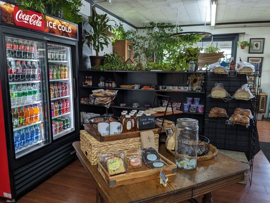 BACK BAY MARKET AND DELI - Updated December 2025 - 40 Photos & 33 ...