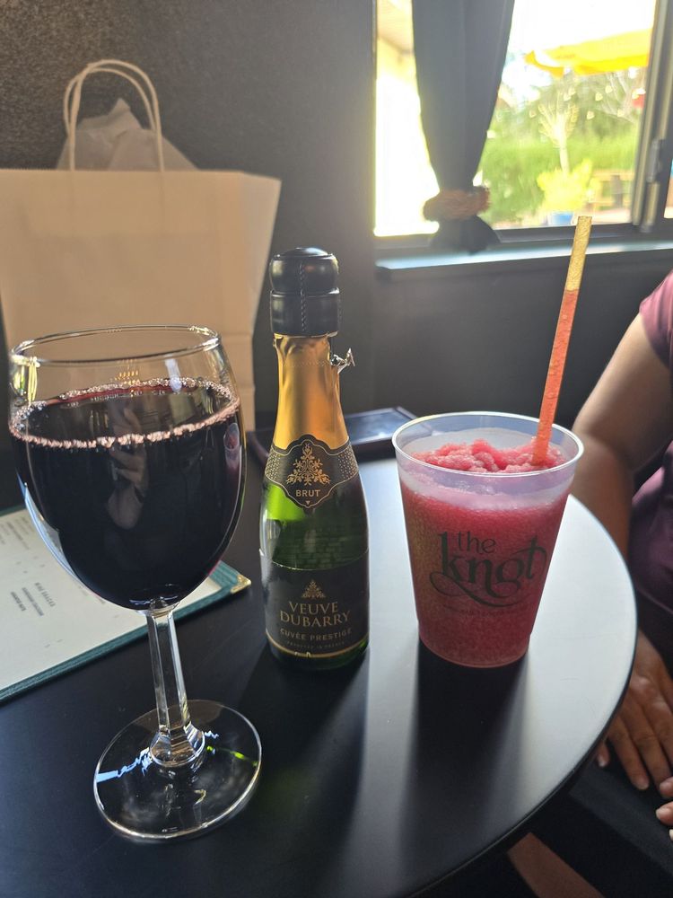 THE KNOT WINE BAR - Updated May 2026 - 409 Delannoy Ave, Cocoa, Florida ...
