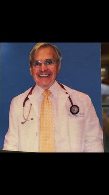 ALEX MESSINA, MD - Updated September 2025 - 88 Reviews - 2021 Santa ...