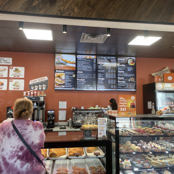 MECATOS BAKERY & CAFÉ - METROWEST - Updated November 2024 - 207 Photos ...