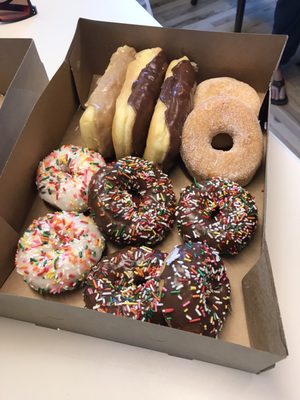 DK DONUTS - Updated June 2024 - 31 Photos & 73 Reviews - 1300 W State ...