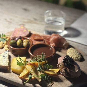 JOSEPHINE HOUSE - 693 Photos & 467 Reviews - 1601 Waterson Ave, Austin ...