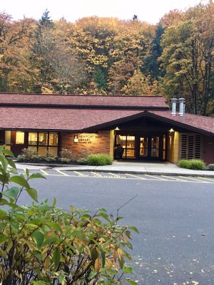 NEWPORT WAY LIBRARY - Updated August 2025 - 15 Photos - 14250 SE ...