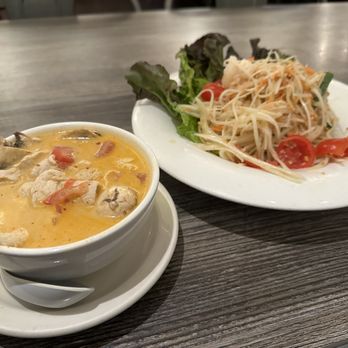 PATO THAI CUISINE - Updated May 2024 - 669 Photos & 929 Reviews - 20 E ...