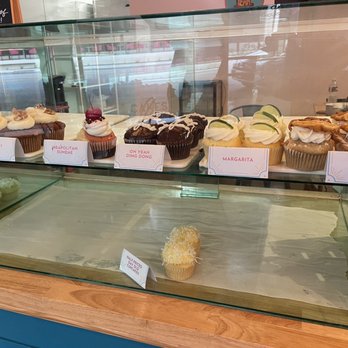 OH YEAH CAKES - Updated November 2024 - 178 Photos & 110 Reviews - 713 ...