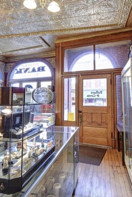 DOLLARS & CENTS COIN SHOP - Updated October 2025 - 12 Photos - 128 E ...