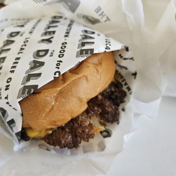 THE DALEY - Updated April 2025 - 946 Photos & 639 Reviews - 1110 Nuuanu ...