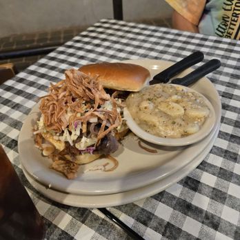 THE AUSLANDER - Updated November 2024 - 1158 Photos & 1198 Reviews ...