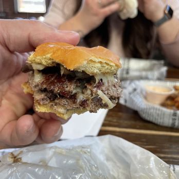 VALLEY BURGER - Updated July 2025 - 51 Photos & 75 Reviews - 1004 ...