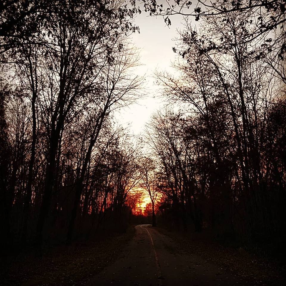 SPRING HOLLOW LODGE - Updated December 2025 - 1069 W Main St ...