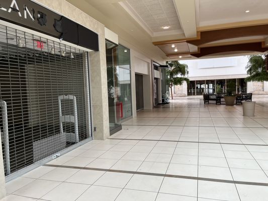 BROOKFIELD SQUARE MALL - Updated August 2025 - 47 Photos & 51 Reviews ...