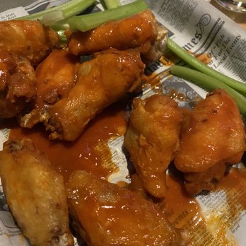 VALLEY TAVERN - Updated October 2025 - 61 Photos & 53 Reviews - 1160 ...