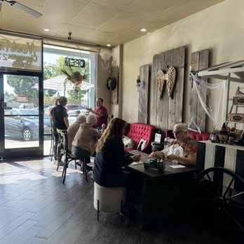 CHIT CHAT CAFE - 450 Photos & 288 Reviews - 273 W Louise Ave, Manteca ...