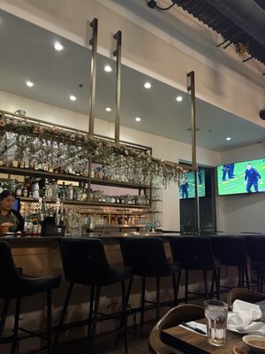 HUMO - Updated October 2025 - 91 Photos & 64 Reviews - 6899 Oak Hill ...