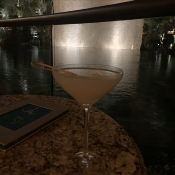 OVERLOOK LOUNGE, APERITIFS & SPIRITS - Updated July 2024 - 841 Photos ...