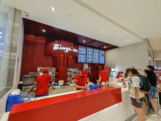 BINGZ CRISPY BURGER - Updated October 2025 - 136 Photos & 16 Reviews ...