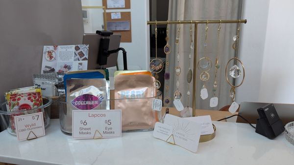 THE LADIES ROOM - Updated January 2026 - 14 Photos & 42 Reviews - 8538 ...