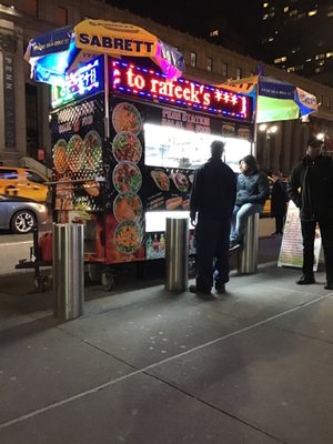 GYRO CART - Updated April 2025 - NW Corner Of W 31st St And 8th Ave ...