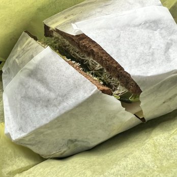 M & M DELI - Updated August 2024 - 78 Photos & 129 Reviews - 1960 ...