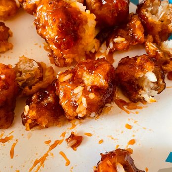 MAIN MOON - Updated December 2025 - 28 Photos & 61 Reviews - 4439 Kent ...