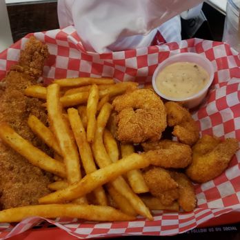 RED STAR LIVE - Updated July 2025 - 109 Photos & 24 Reviews - 9847 E ...