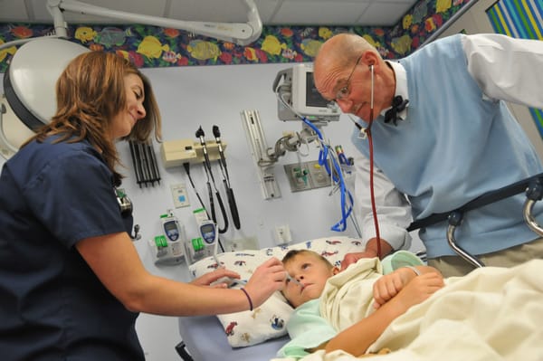 EAST TENNESSEE CHILDREN’S HOSPITAL - Updated December 2025 - 18 Photos & 22 Reviews - 2018 W ...