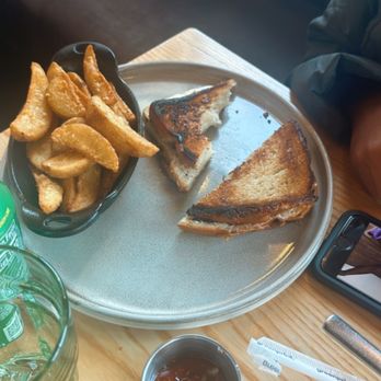 HELLO MONTY - Updated December 2024 - 137 Photos & 94 Reviews - 306 W ...